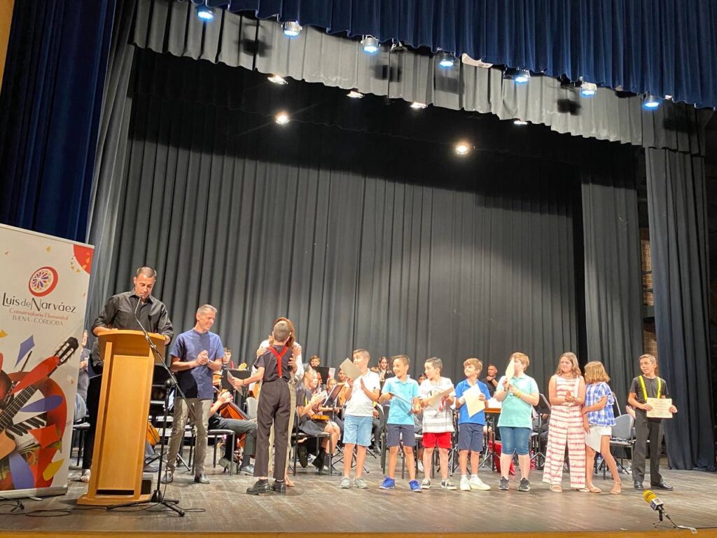 C.E.M. "Luis de Narváez"