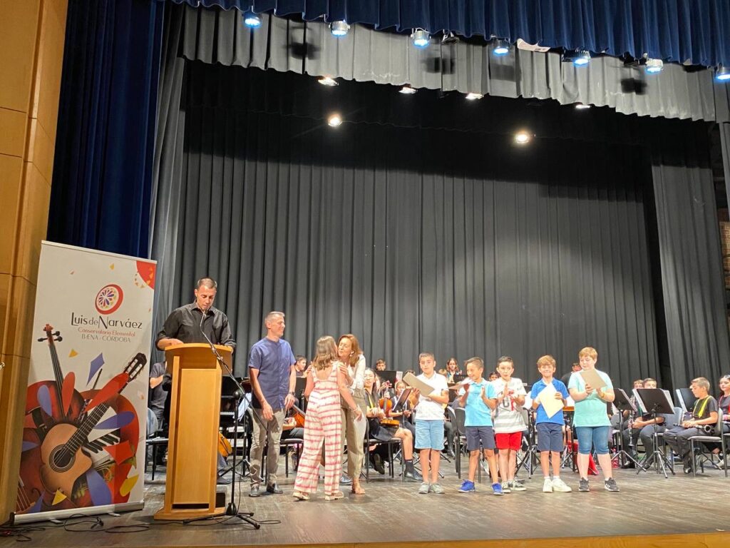 C.E.M. "Luis de Narváez"