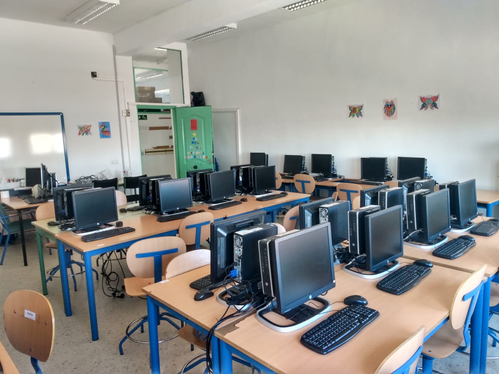 NUEVA AULA DE INFORMÁTICA - CEPR Federico García Lorca