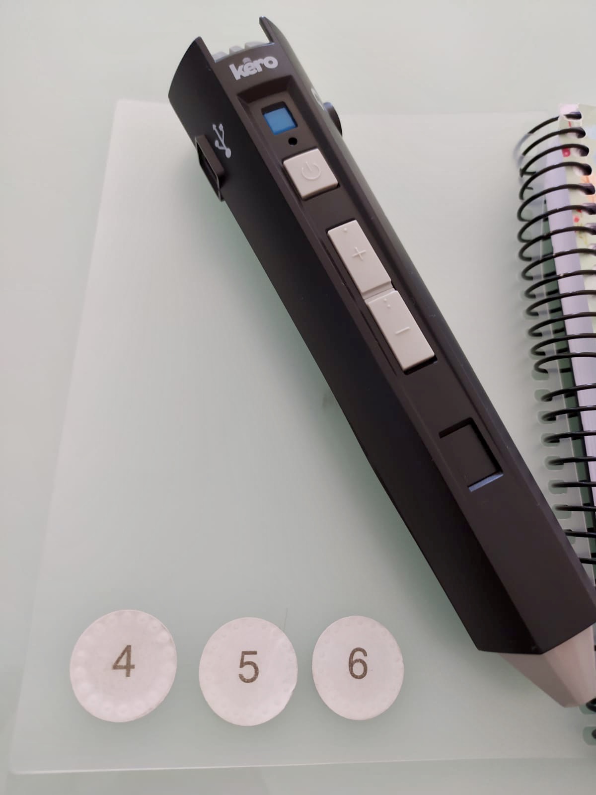 Múltiples posibilidades de uso del lector óptico LEO - EQUIPO ...