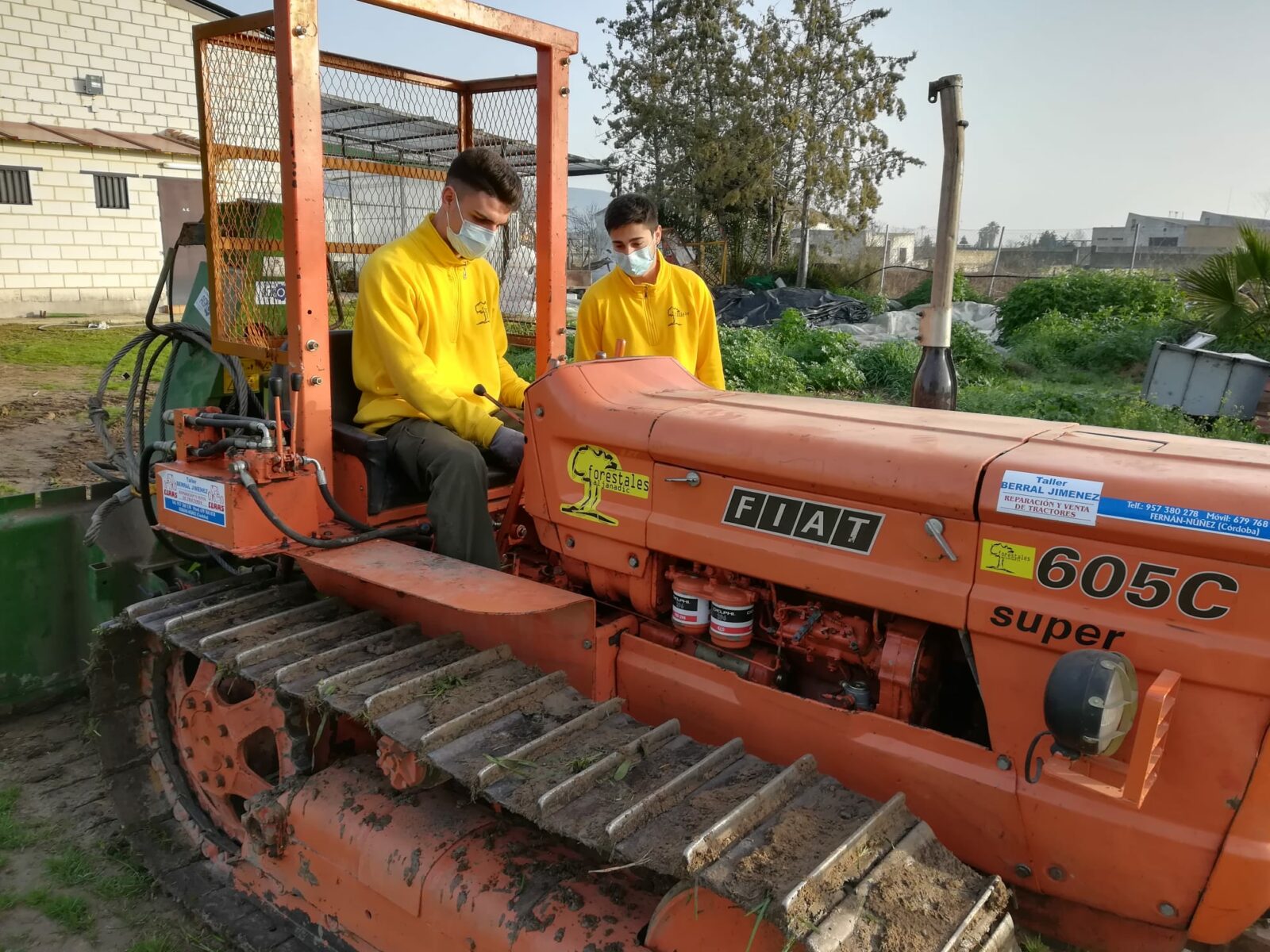 Manejo de tractor forestal - IES ALJANADIC