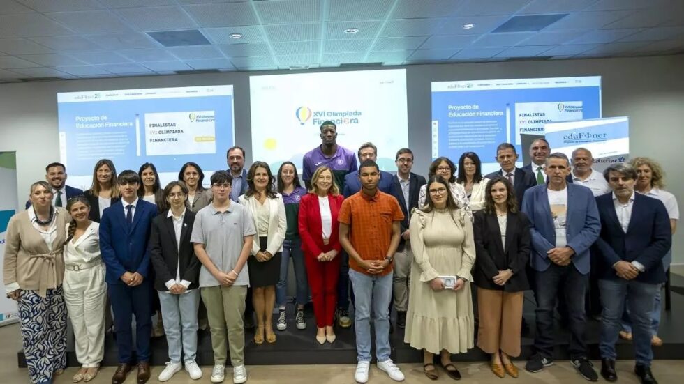 XVI Olimpiada del Proyecto Edufinet. Tercer Premio a Hugo Labra ...