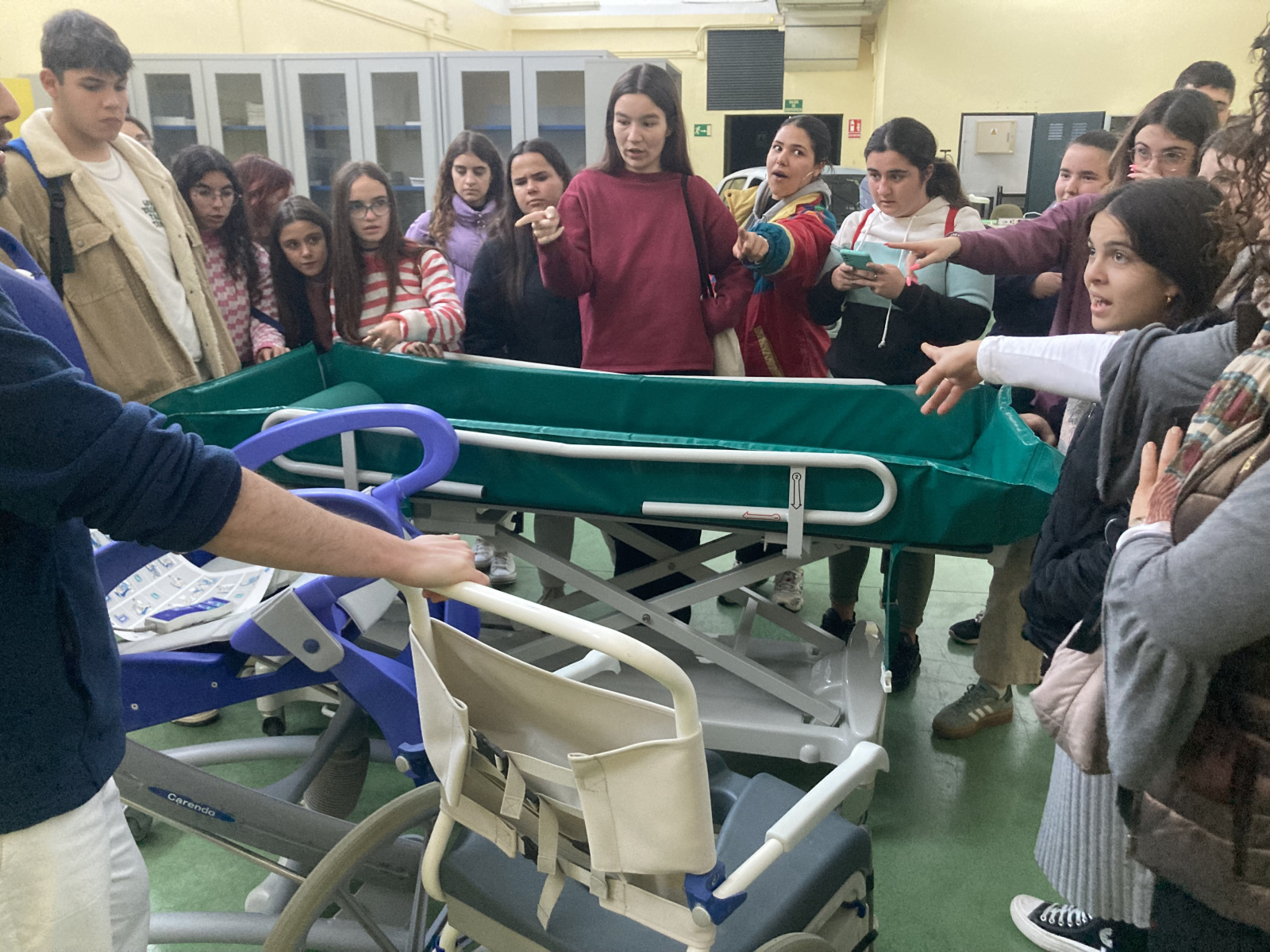 Visita al Centro de Recuperación de personas con Discapacidad Física ...