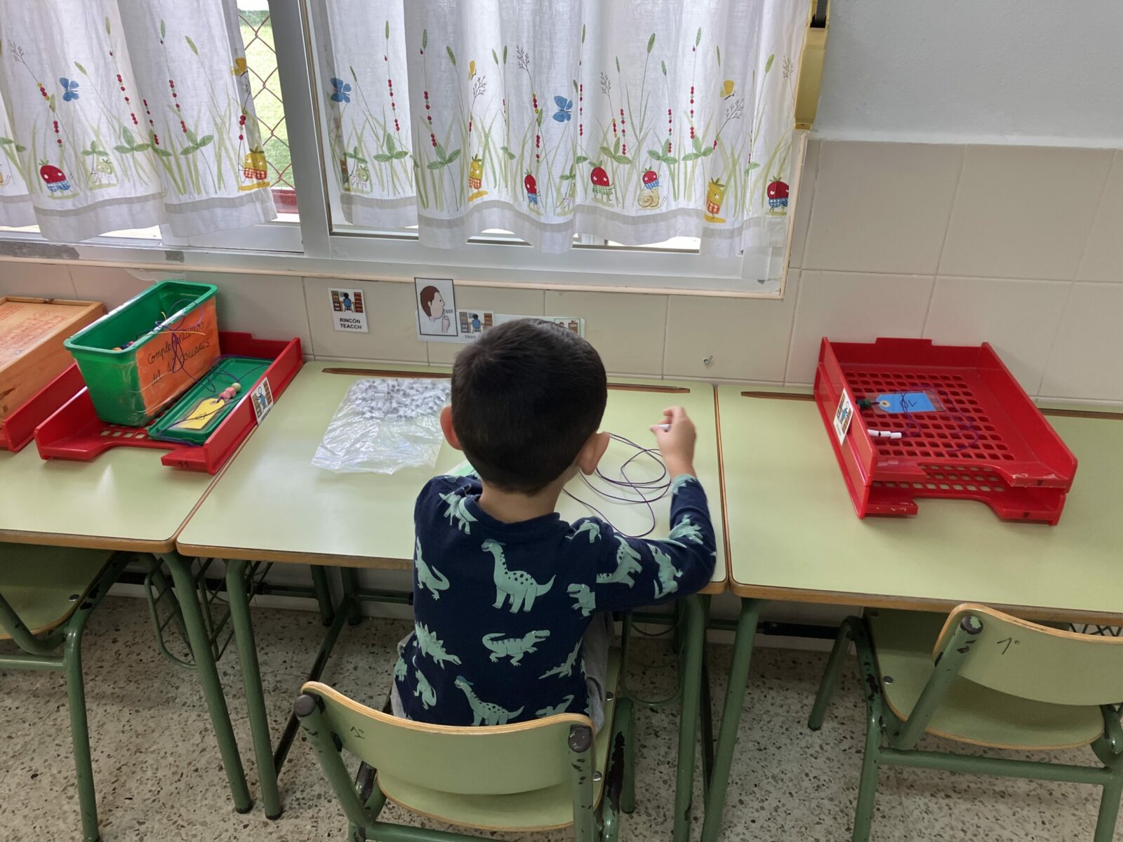 Rincón Teacch (aula PT y aula ordinaria) - CEIP TOMASA PINILLA